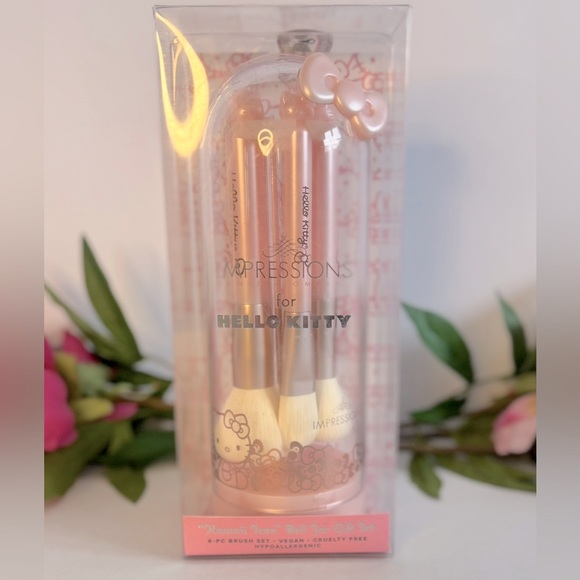 Hello Kitty | Makeup | B2g Free Hello Kitty Kawaii Icon Bell Jar Gift ...